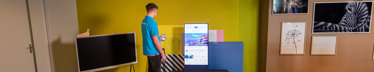 Expert review Samsung The Sero - Coolblue - anything for a smile