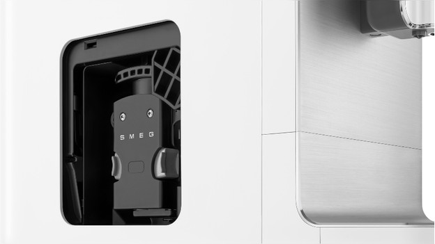 How do you clean the brew group of your SMEG coffee machine? - Coolblue ...