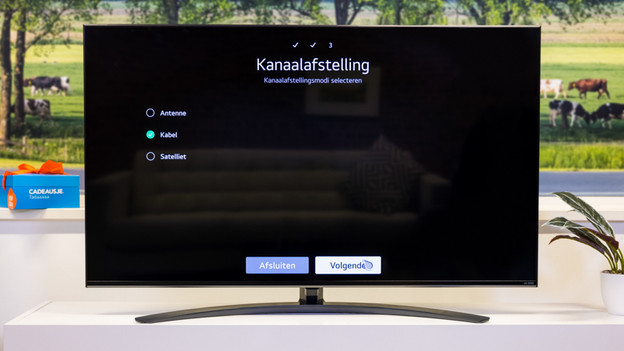 Hoe installeer je jouw LG televisie? - Coolblue - alles voor een glimlach