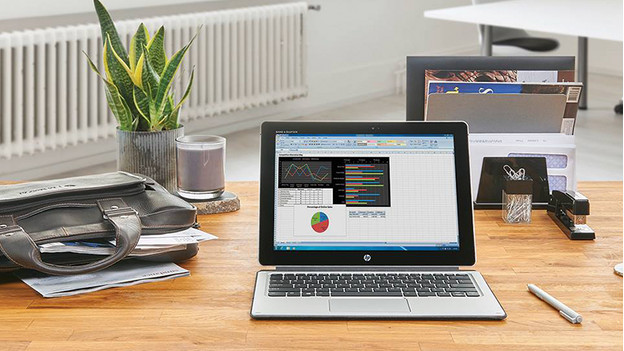 How do I choose the screen of my laptop? - Coolblue - anything for a smile