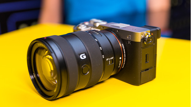 Expert review of the Sony A7C - Coolblue - anything for a smile