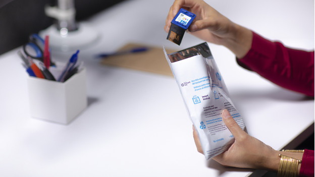 5 tips for sustainable printing - Coolblue - anything for a smile