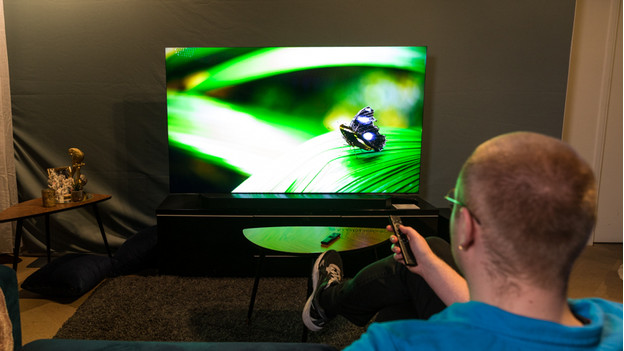 Expert review of the Samsung Neo QLED QN900B - Coolblue - anything for ...