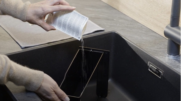 How do you descale your WMF Perfection? - Coolblue - anything for a smile