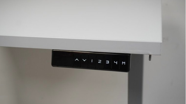 How do you reset a sit-stand desk? - Coolblue - anything for a smile