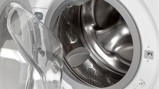 How do I descale my washing machine? - Coolblue - anything for a smile