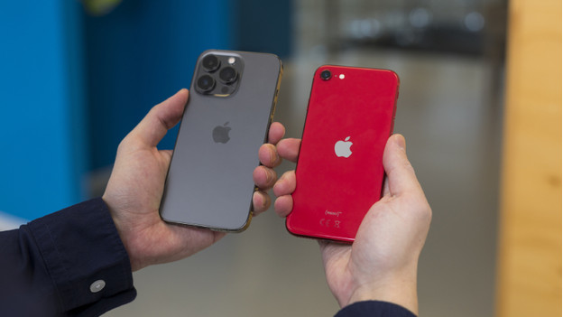 How do you choose the best business iPhone? - Coolblue - anything for a ...