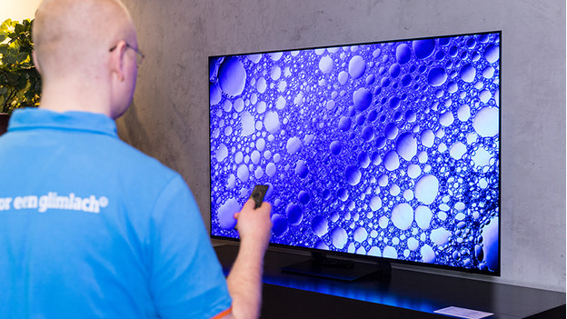 Expert review of the Samsung S90C QD OLED TV - Coolblue - anything for ...