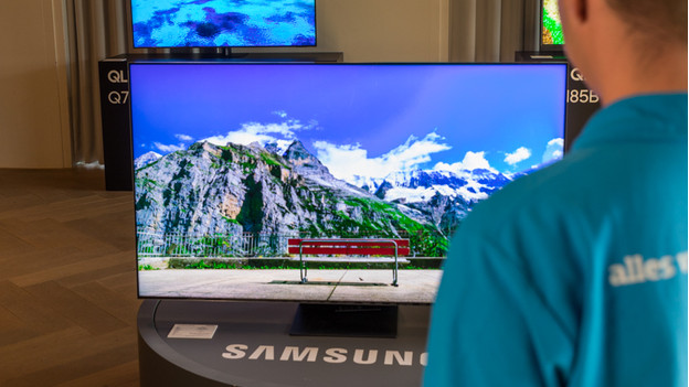 Expert review Samsung Neo QLED 8K QN800B - Coolblue - anything for a smile