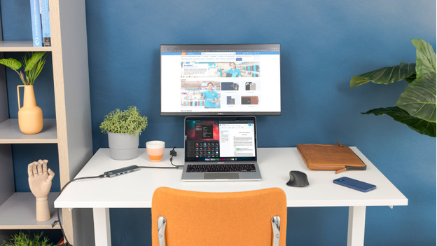 How do you connect a docking station? - Coolblue - anything for a smile