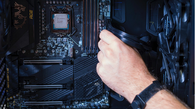 How do you arrange cable management in your computer case? - Coolblue ...