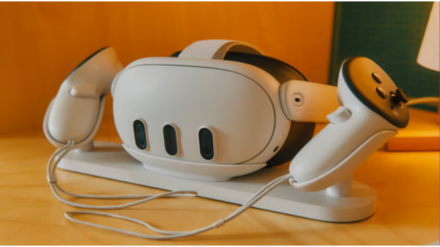 How do you charge the Meta Quest VR headset and controllers? - Coolblue ...