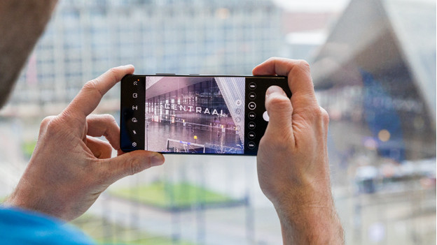 Which phone suits me? - Coolblue - anything for a smile