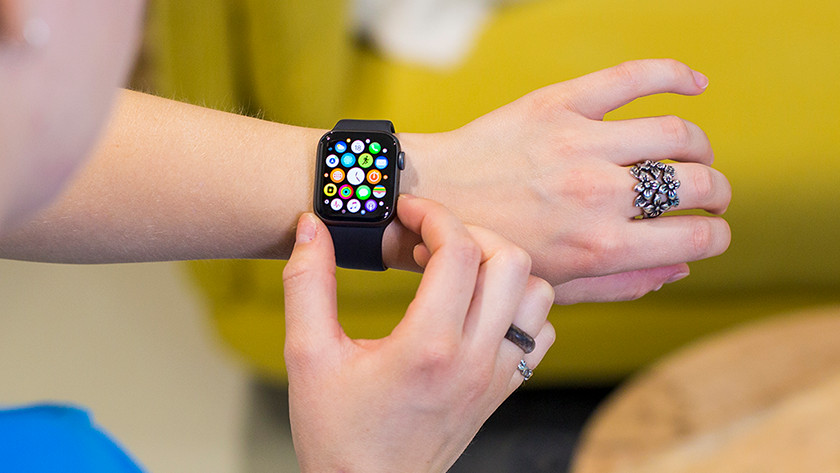 How do you navigate your Apple Watch? - Coolblue - anything for a smile