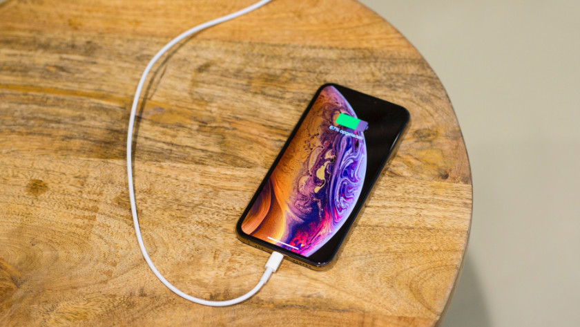 How you do solve charging problems with your iPhone? - Coolblue ...