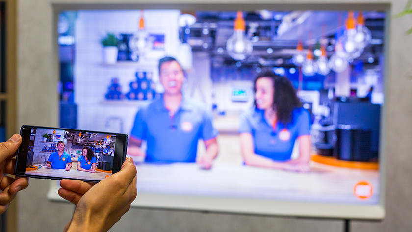 Expert review of the Samsung Tizen Smart Hub - Coolblue - anything for ...