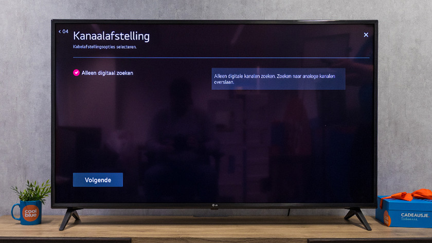 Hoe installeer je jouw LG televisie? - Coolblue - alles voor een glimlach