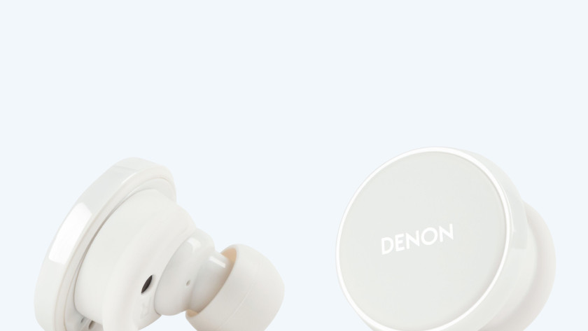 Compare the Denon PerL Pro to the Denon PerL - Coolblue - anything for ...