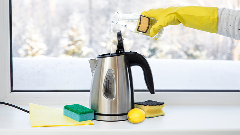 How do you descale your kettle? - Coolblue - anything for a smile