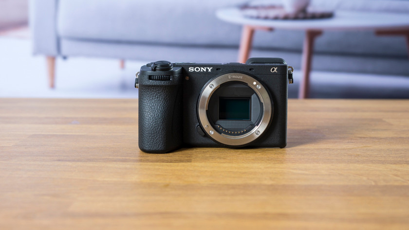 Compare the Sony Alpha A6700 to the A6600 and the A6400 - Coolblue ...