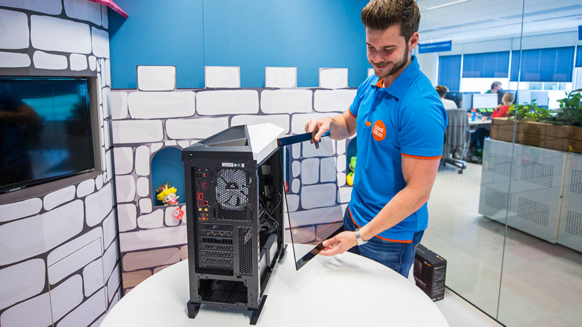 How do I install a video card in my PC? - Coolblue - Before 23:59 ...