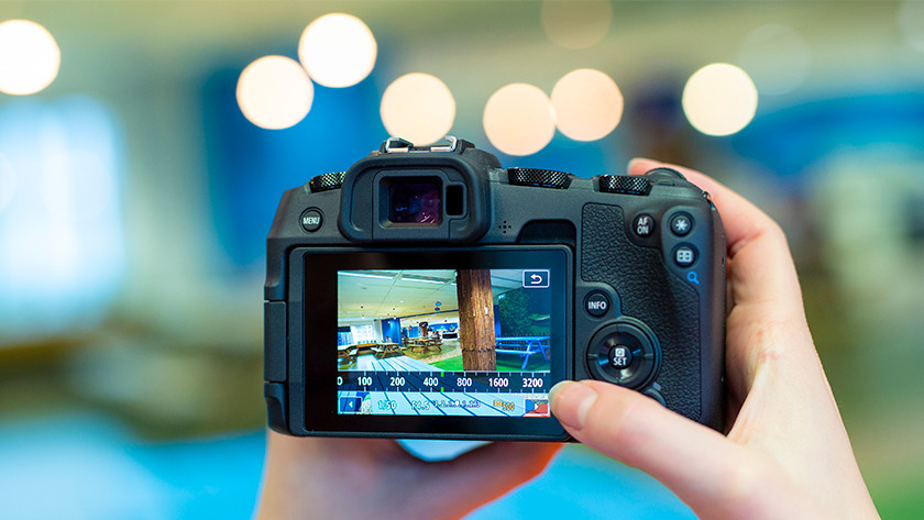 Expert review of the Canon EOS RP - Coolblue - Before 23:59, delivered ...