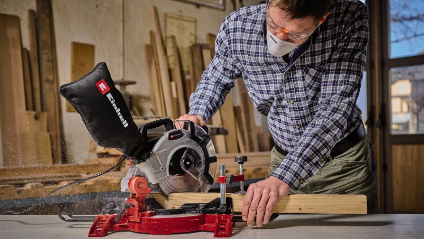 Compact radial arm saw store