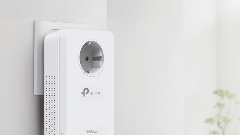 The difference between mesh WiFi routers and powerline adapters ...