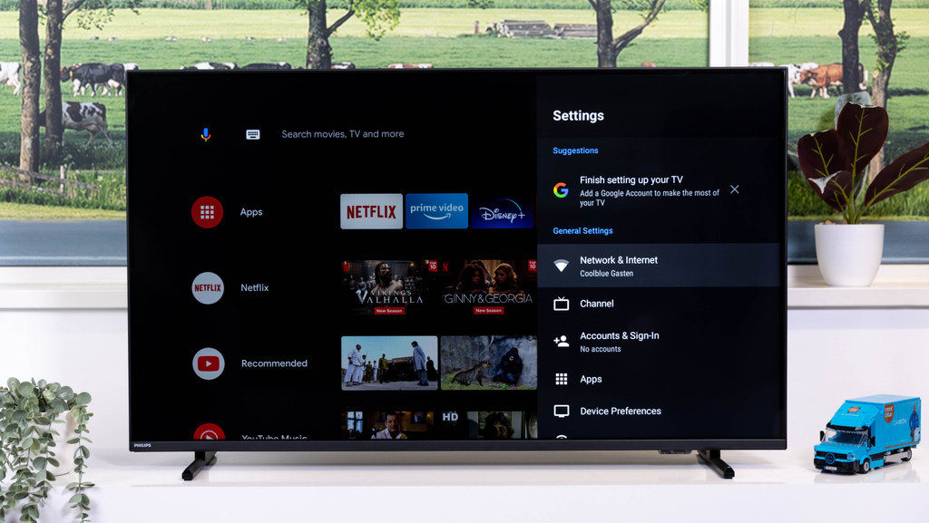 How do you connect your Philips TV to the internet? - Coolblue ...