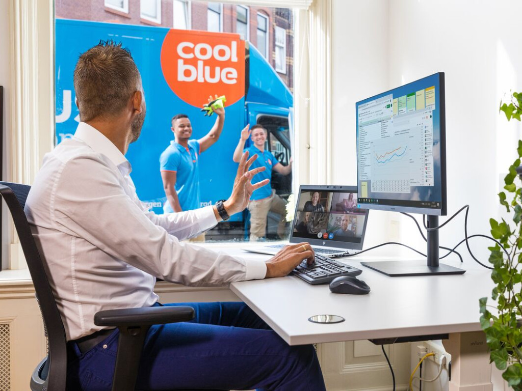 Business - Coolblue - anything for a smile